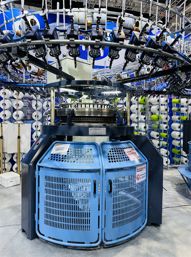 Step-by-Step Guide to Operating a Knitting Circle Machine